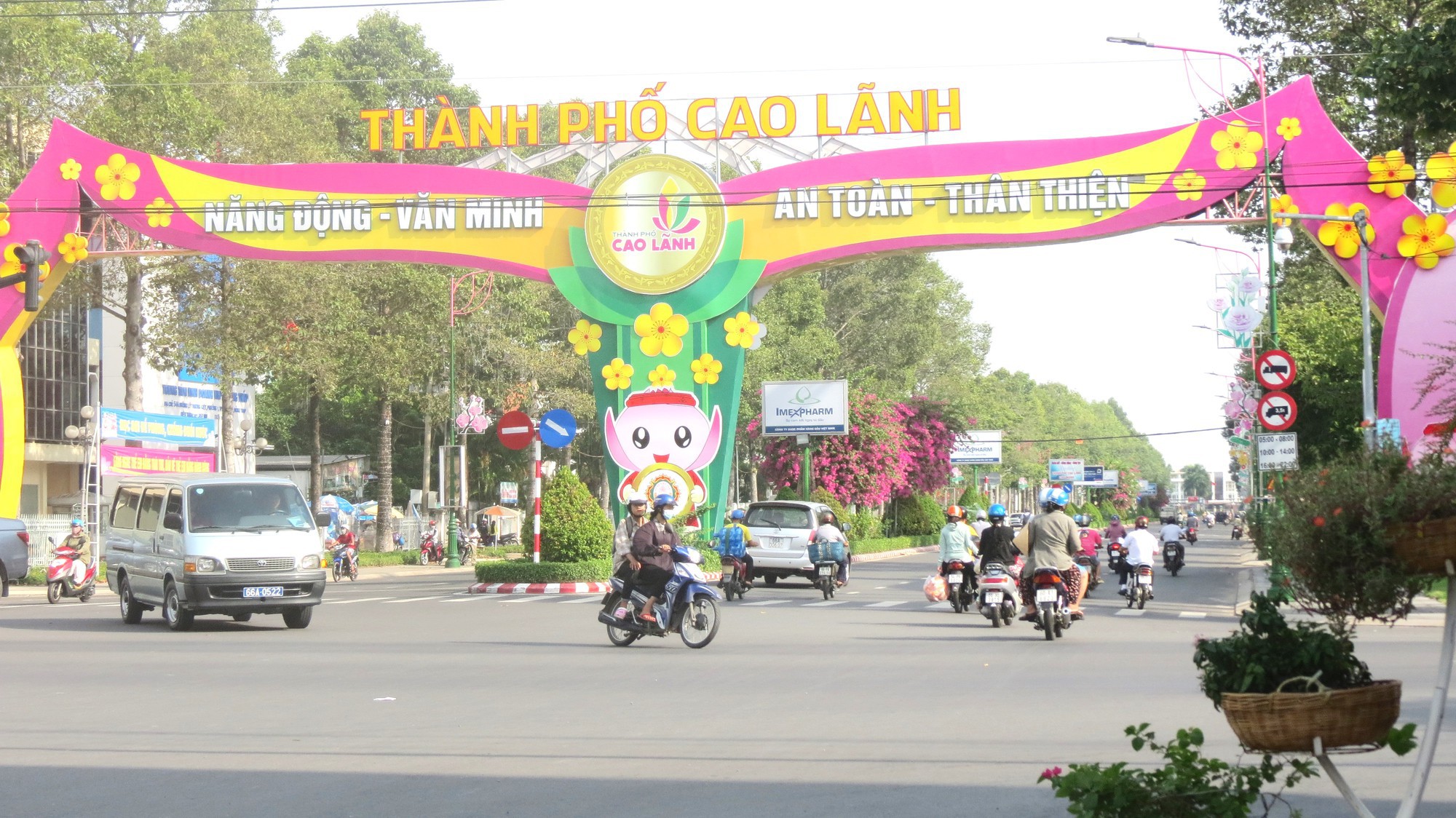 Đẩy mạnh phát triển du lịch Thủ phủ đất Sen hồng