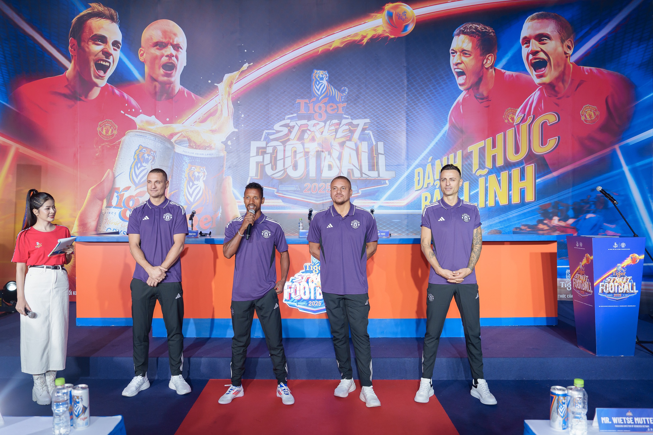 4 huyền thoại Manchester United đến Việt Nam giao lưu cùng người hâm mộ ...